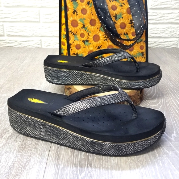 Volatile | Shoes | Volatile Platform Flip Flops | Poshmark